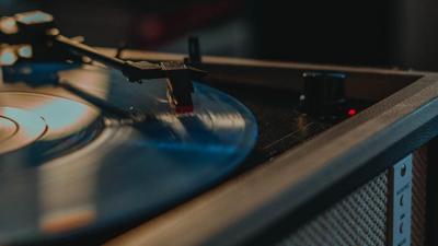 Vinyl records: Everlasting music, modern products | Tech Talk And ...