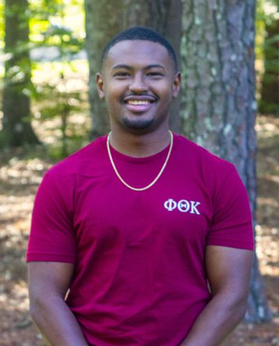 Holloway joins Phi Theta Kappa store team | | djournal.com