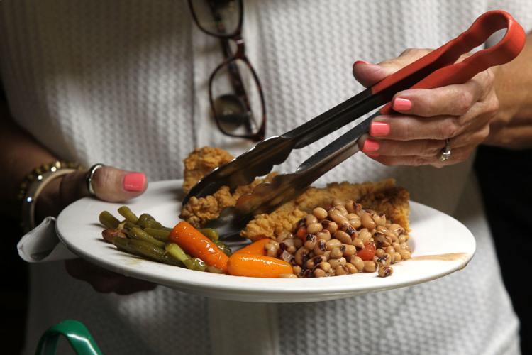 'A hidden gem': Holly Springs eatery offers Southern specialties | Food ...