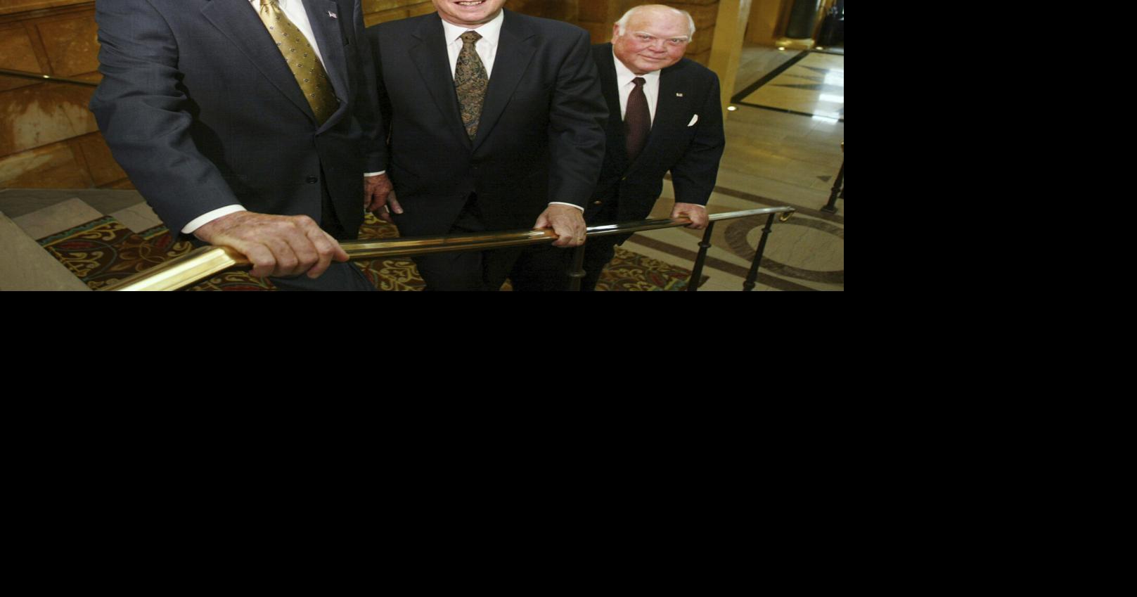 Former Tennessee Gov. Winfield Dunn, who left dentistry to win as a ...