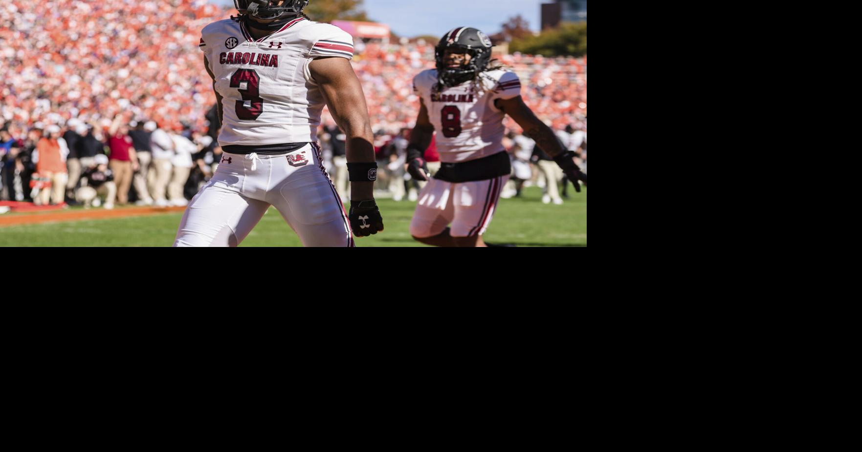 Former South Carolina star, All-SEC receiver Antwane 'Juice' Wells Jr ...