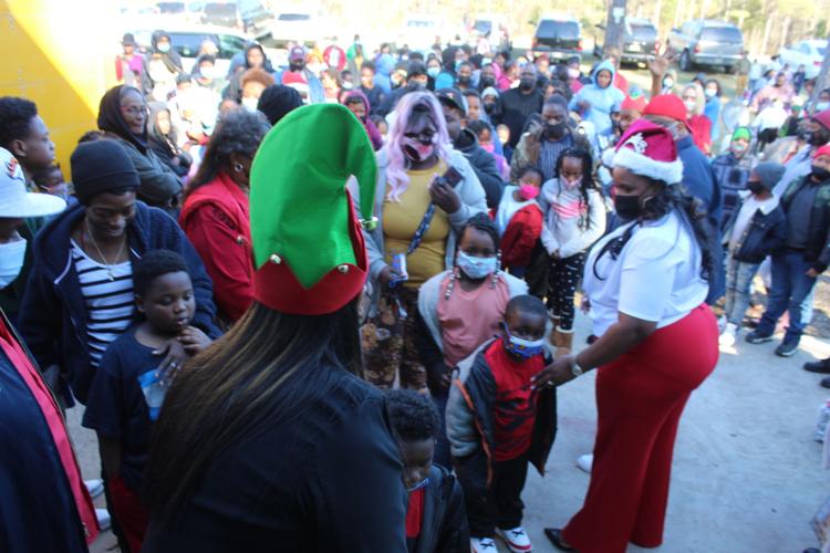 Holliday’s Helping Hands hosts Winter Wonderland toy drive | Living ...