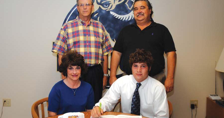 West Union's Bynum signs with BMC golf | News | djournal.com