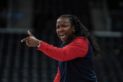 Dawn Staley sticks up for McPhee-McCuin after TV comments | Ole Miss ...