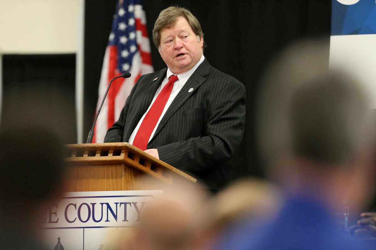Tony Roper presides over last Lee County supervisors meeting | Local ...