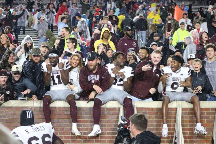 Mississippi State survives in wild Egg Bowl, beats Ole Miss to close ...