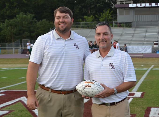 Bulldogs ignite Lott of fireworks in homecoming win | New Albany ...