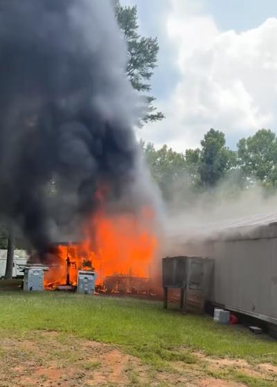 No injuries after Sabbath fire killed pet, destroyed mobile home | New ...