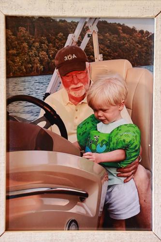 Tupelo family honors late Mike Thomas with memories on Father's Day ...