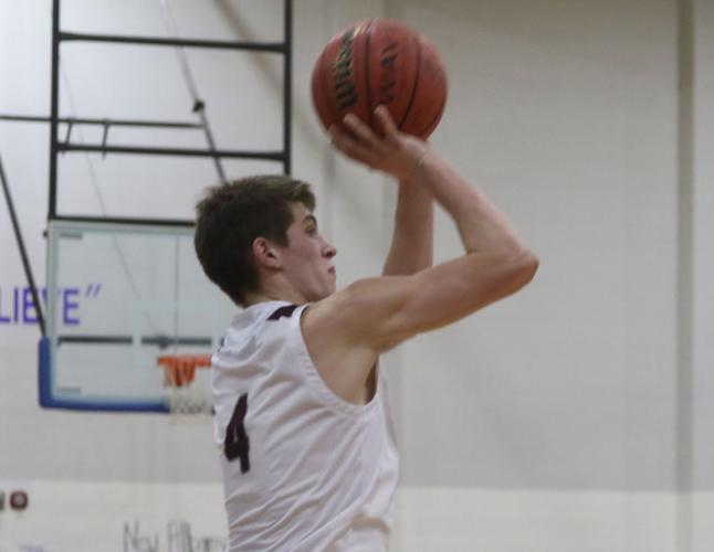 Shettles making up lost time on court | New Albany Gazette | djournal.com