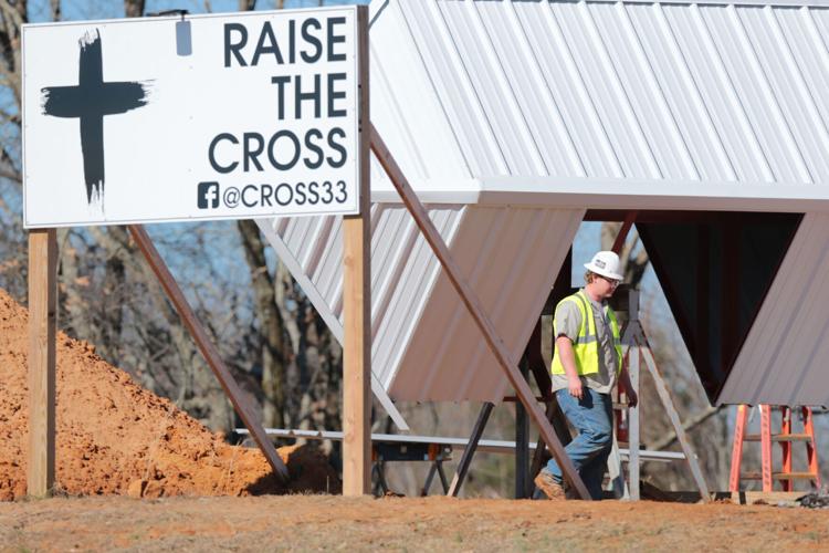 PHOTOS: 130-foot giant cross raised in Saltillo | Photo Galleries ...