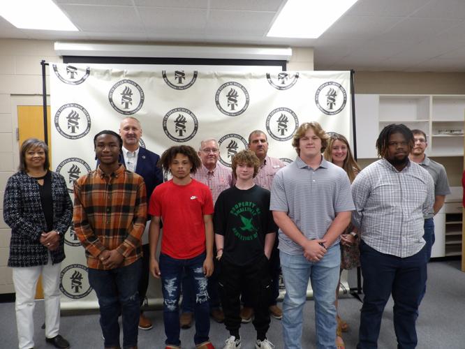 South Tippah School District recognizes state champion RHS powerlifting ...