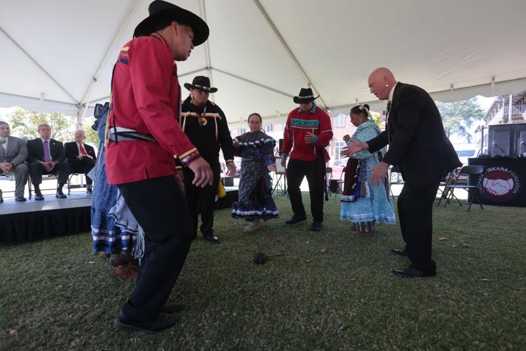 Historic Chickasaw leader honored in third annual wreath-laying ...