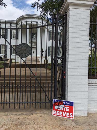 Presley lays out corruption allegations in front of Governor's Mansion ...