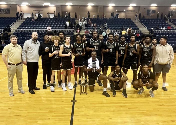 Panthers defeat IAHS, claim first division title in 25 years | Sports ...