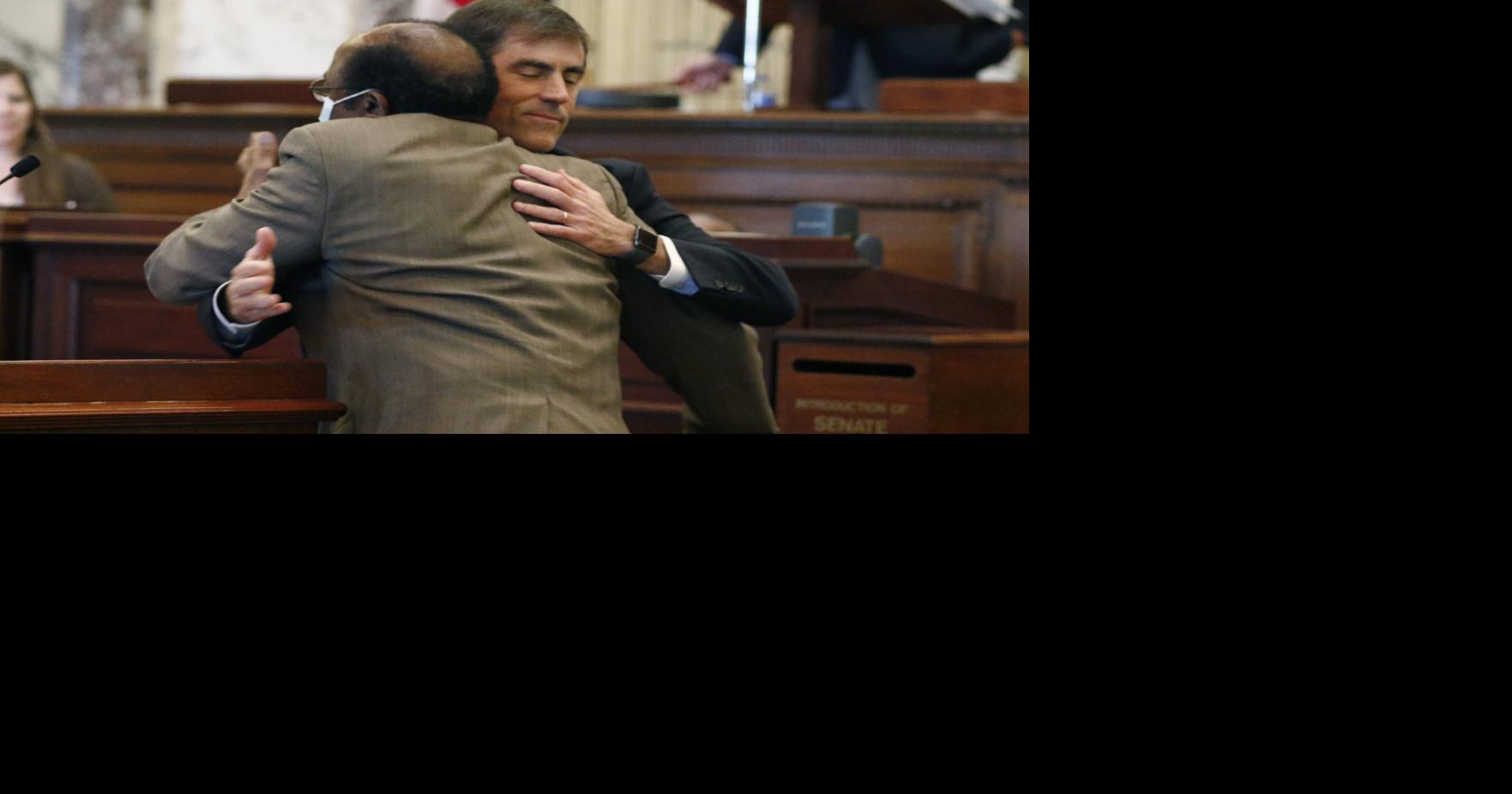 Mississippi Lawmakers Vote To Remove Confederate Emblem From Flag