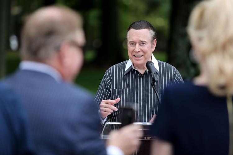 Ole Miss honors family at site of new landmark | Education | djournal.com