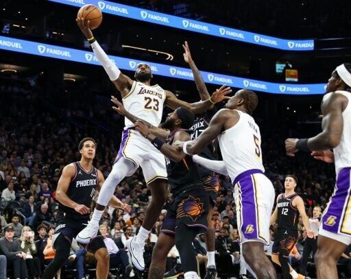 Lakers fend off Suns fightback, Hawks edge Sixers | News | djournal.com