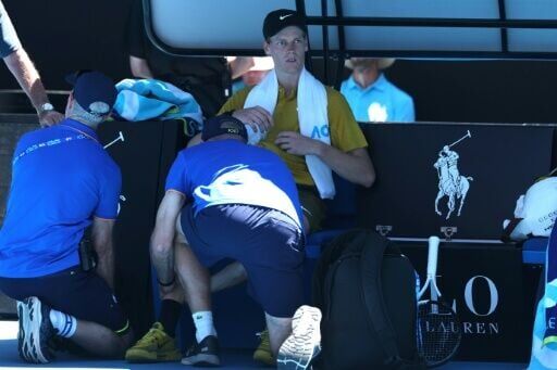 Extreme heat triggers suspension rule at baking Australian Open | News ...