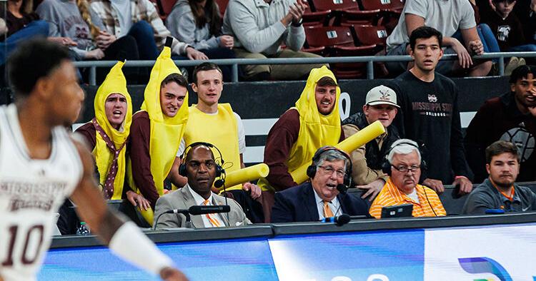 Mississippi State fans in banana costumes make presence felt at ...