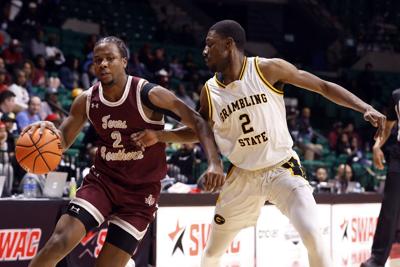 Former Sam Houston State guard Davon Barnes commits to Ole Miss | Ole ...