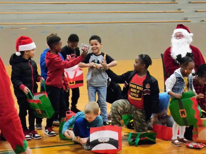 Santa Claus, AHS’s CCR class gives AES students a helping of Christmas ...