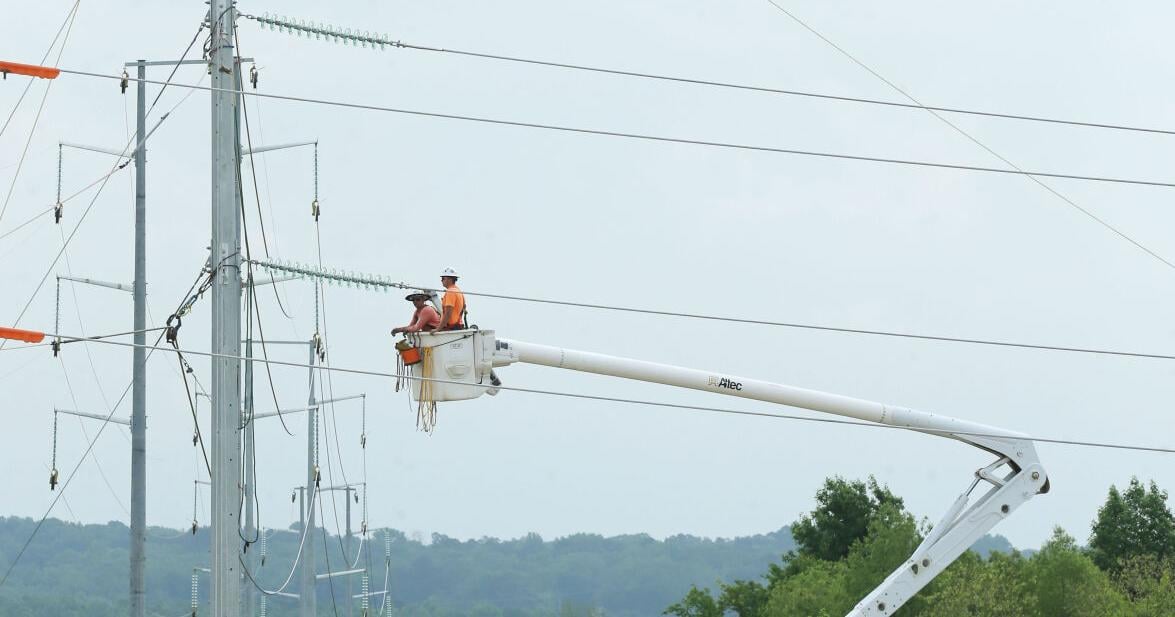TVA hangs transmission line to city power substation project ...
