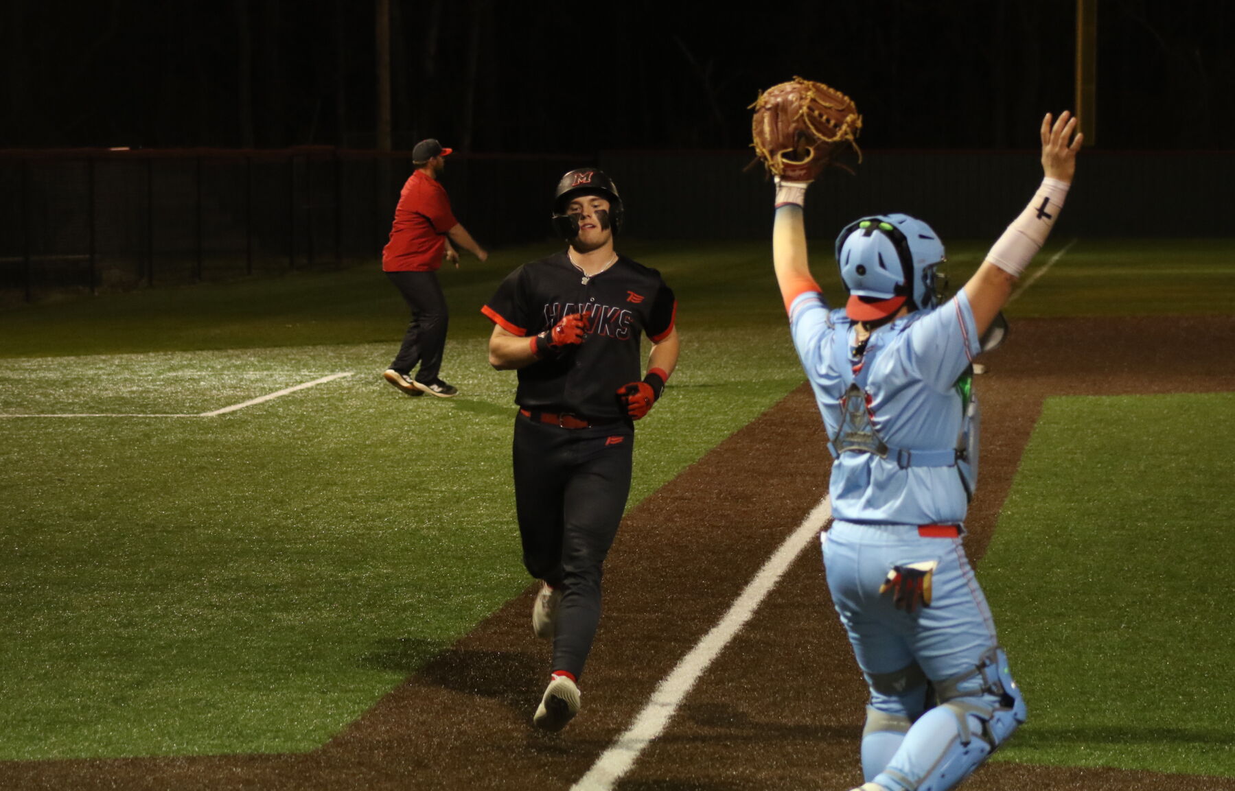 Freshmen Robbins, Hollis combine to handcuff Strayhorn in win | Sports ...