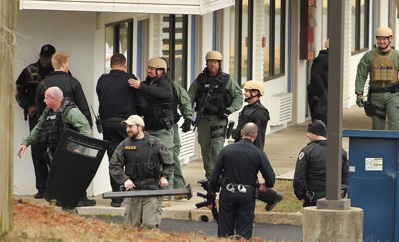 SWAT team trains to solve problems | Crime & Law Enforcement | djournal.com