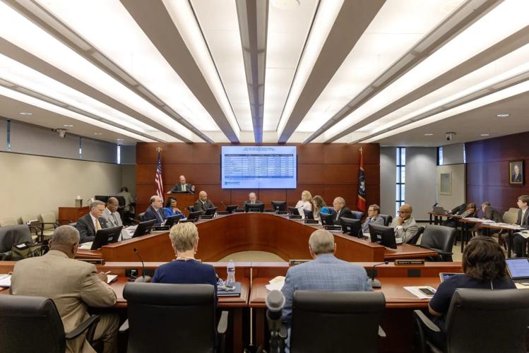 Salaries for Ole Miss, MSU presidents creep toward $1M | Mississippi ...