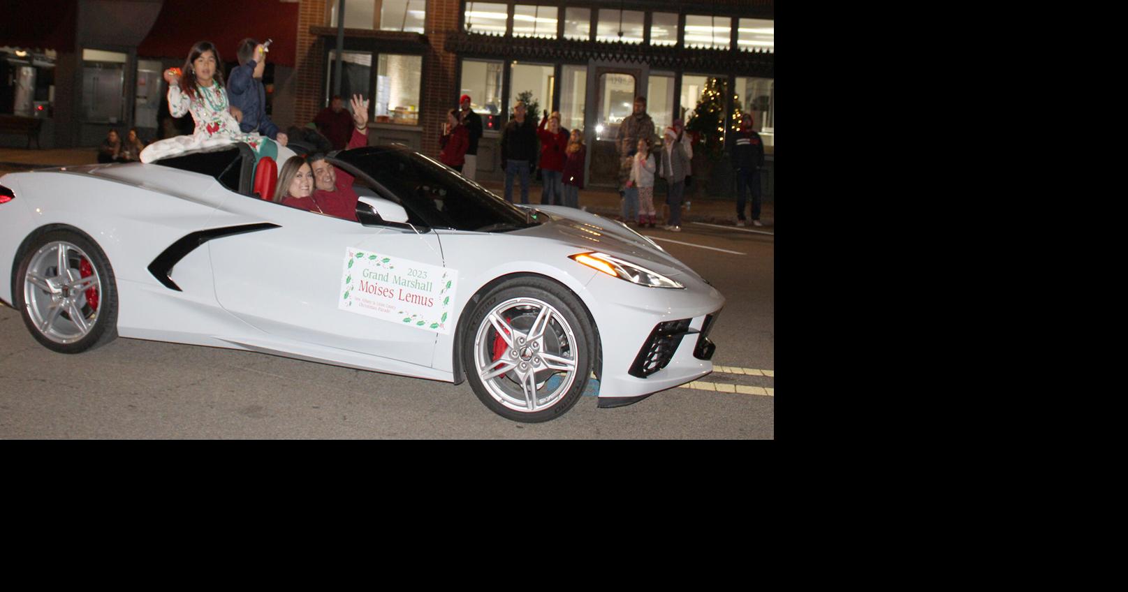 New Albany-Union County Christmas Parade spreads holiday cheer | New ...