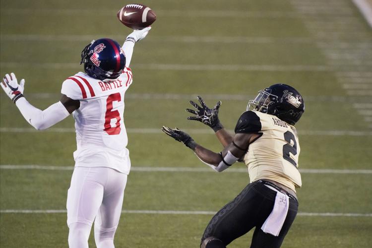 Miles Battle keeps doing everything Ole Miss needs him to | Ole Miss ...
