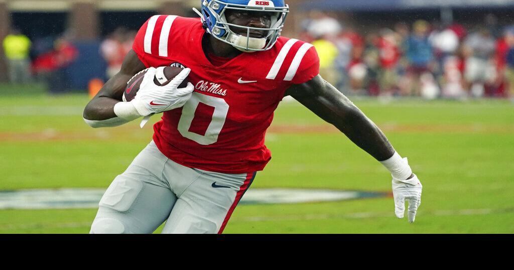 Looking at the Ole Miss tight ends room heading into the 2023 season ...