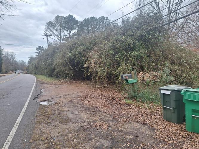 No injuries reported after vehicle damaged gas line in New Albany | New ...