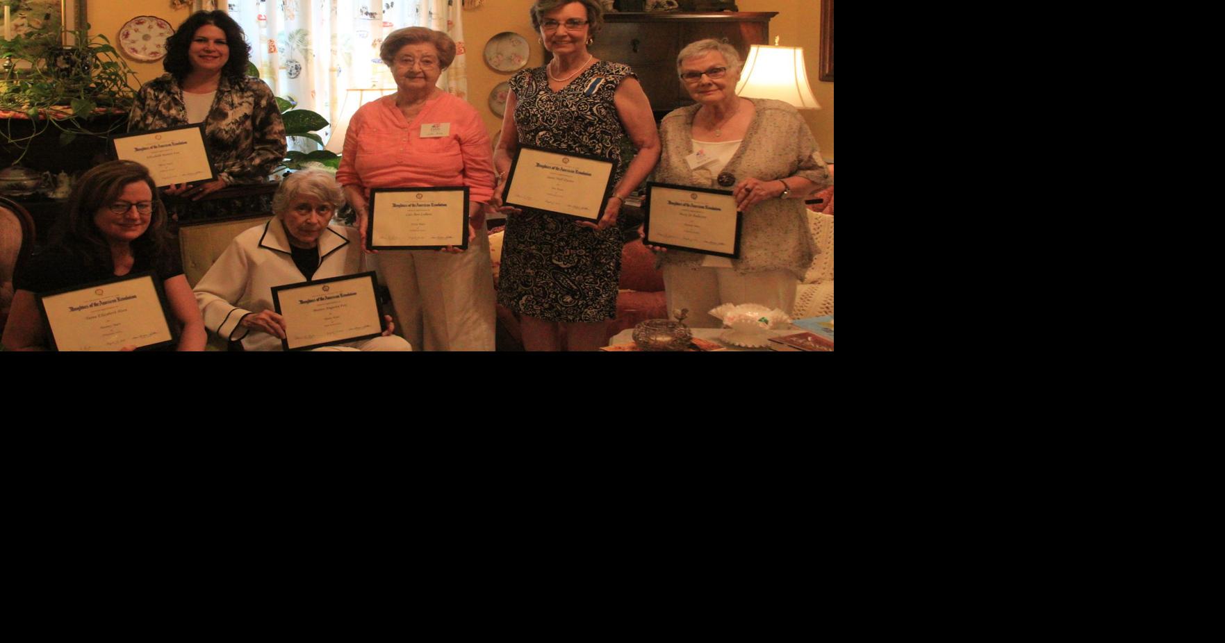 DAR pins regents, honors years of service | Chickasaw Journal ...