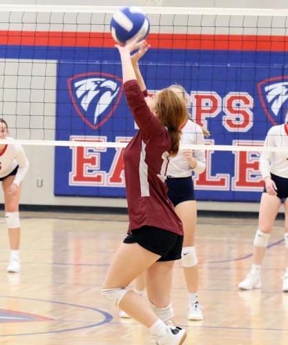 Lady Noles held off by Lady Eagles in sweep | Sports | djournal.com