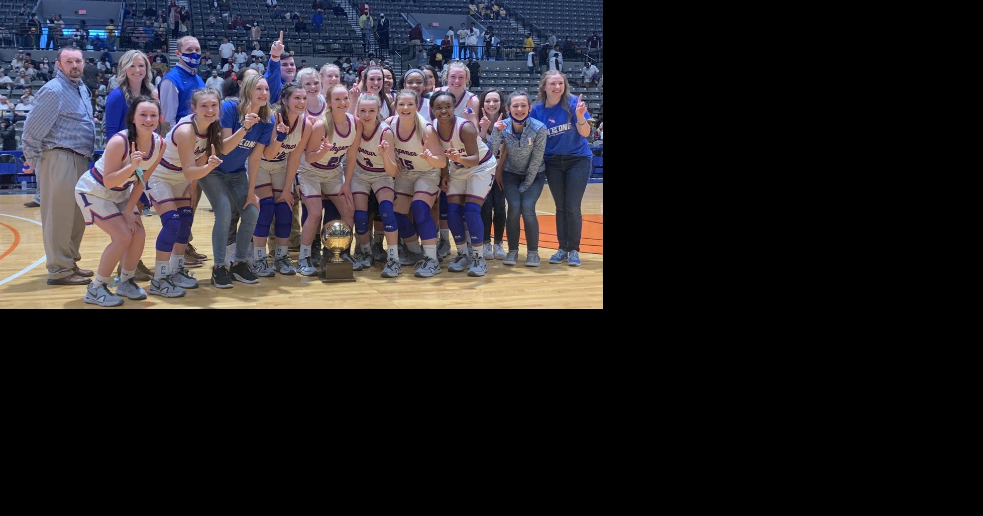 Lady Falcons fly high, win 1A title | New Albany Gazette | djournal.com