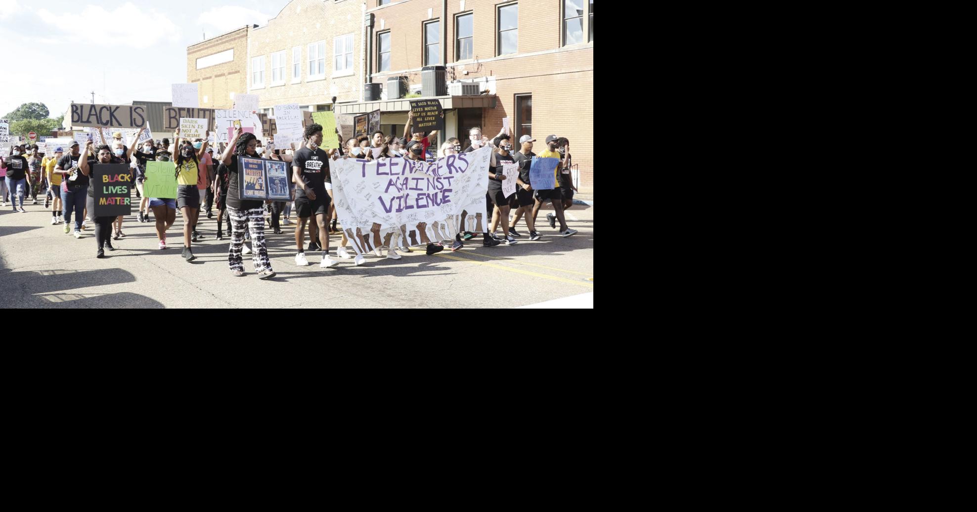 Teenagers' peaceful protest calls for unity | Pontotoc Progress ...