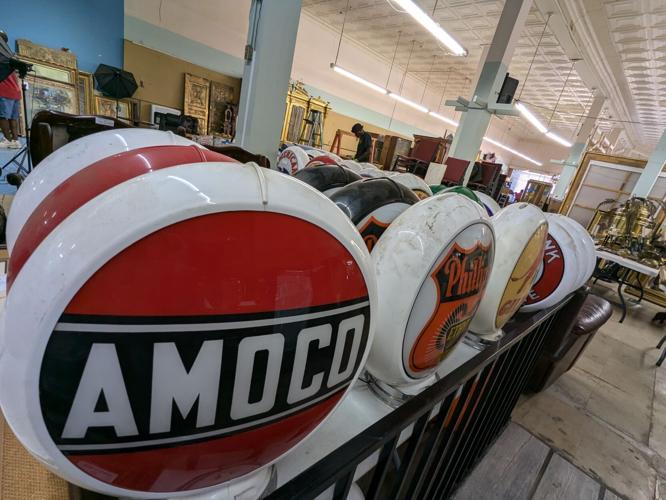 Upcoming auction features items associated with several iconic figures ...