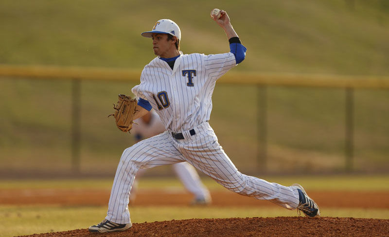 One-two punch: Seniors Clayton, Roy solid on mound for Wave | High ...