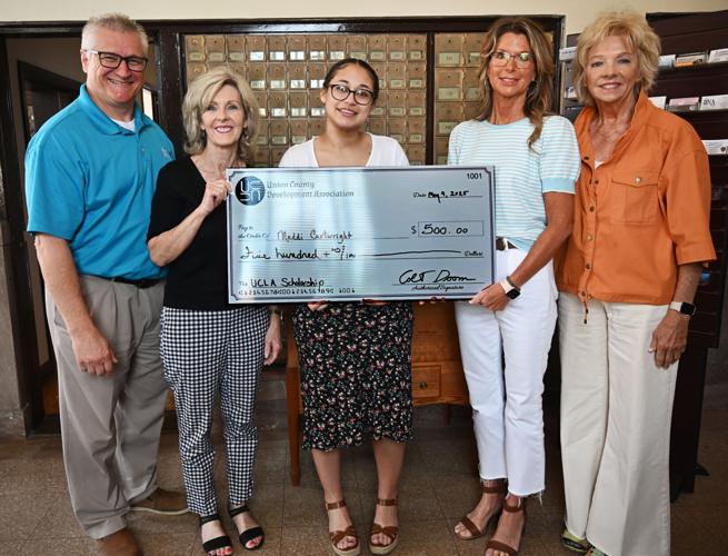 Cartwright, Kent win leadership scholarships | New Albany Gazette ...