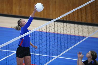 Volleyball quarters feature area head-to-head matchups | High school ...