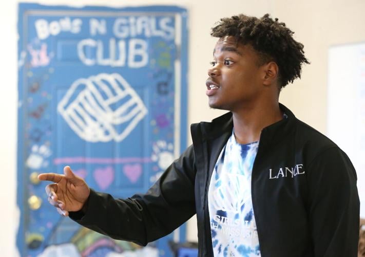 Netflix star speaks in Tupelo | | djournal.com