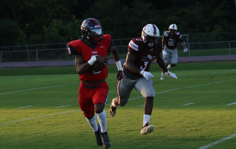 Freshman quarterbacks show promise in jamboree | High school Sports ...