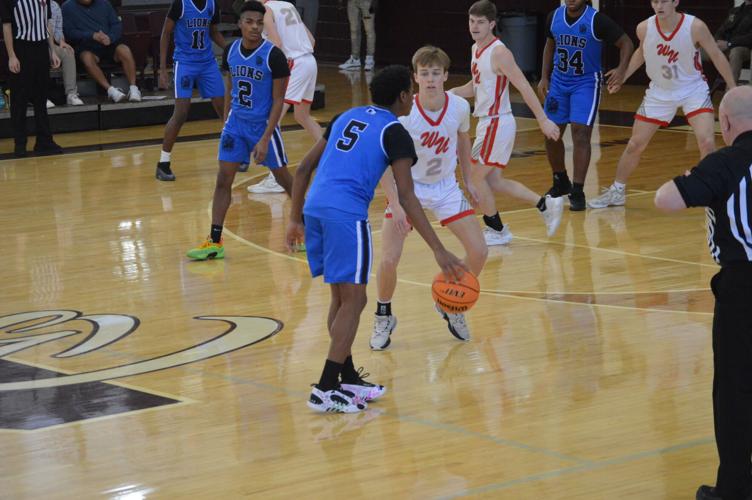 Urchins, Eagles win, Hawks fall in Hotbed Classic | Sports | djournal.com