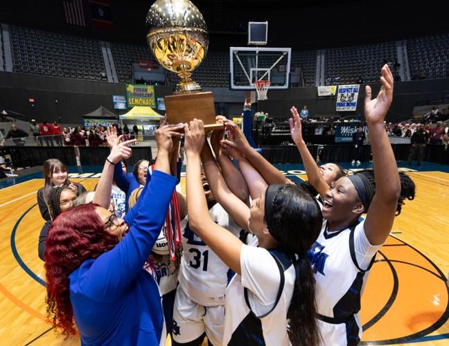 Blue Mountain captures first state title in final minute | High school ...