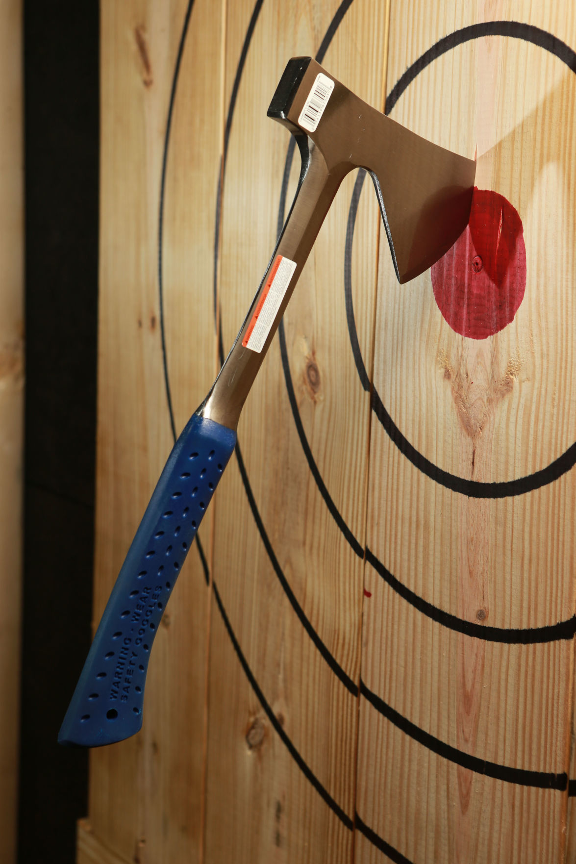Bullseye: Mississippi Axe Throwing Co. now open | Business | djournal.com