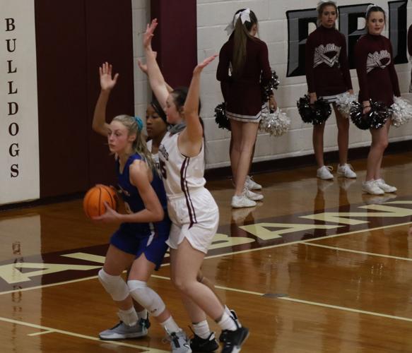 Bulldogs turn up defense, defeat Falcons | New Albany Gazette ...