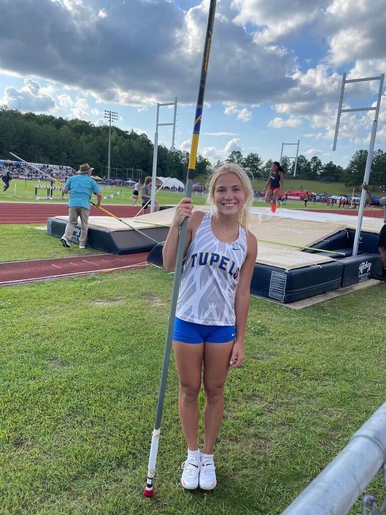 Powell breaks pole vault school record | High school Sports | djournal.com