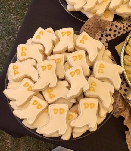 Southern Miss' Dixie Darlings continue tradition of grandiose team ...